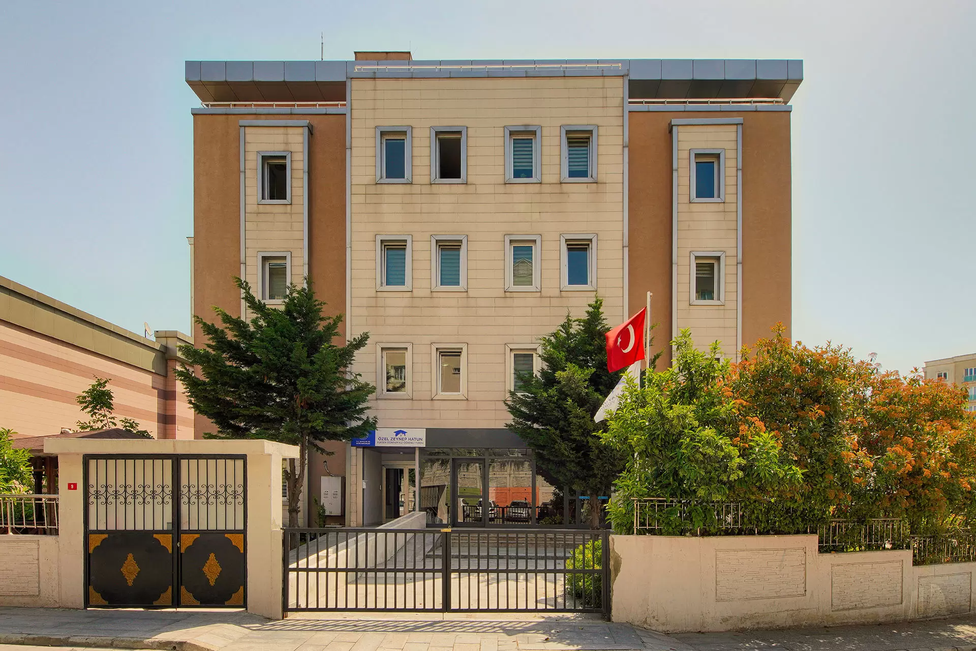 Zeynep Hatun Kız Öğrenci Yurdu Arnavutköy, İstanbul
