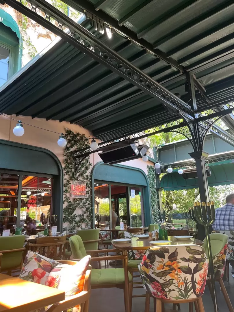 Lou Cafe Bistro - İran Caddesi, Çankaya, Ankara