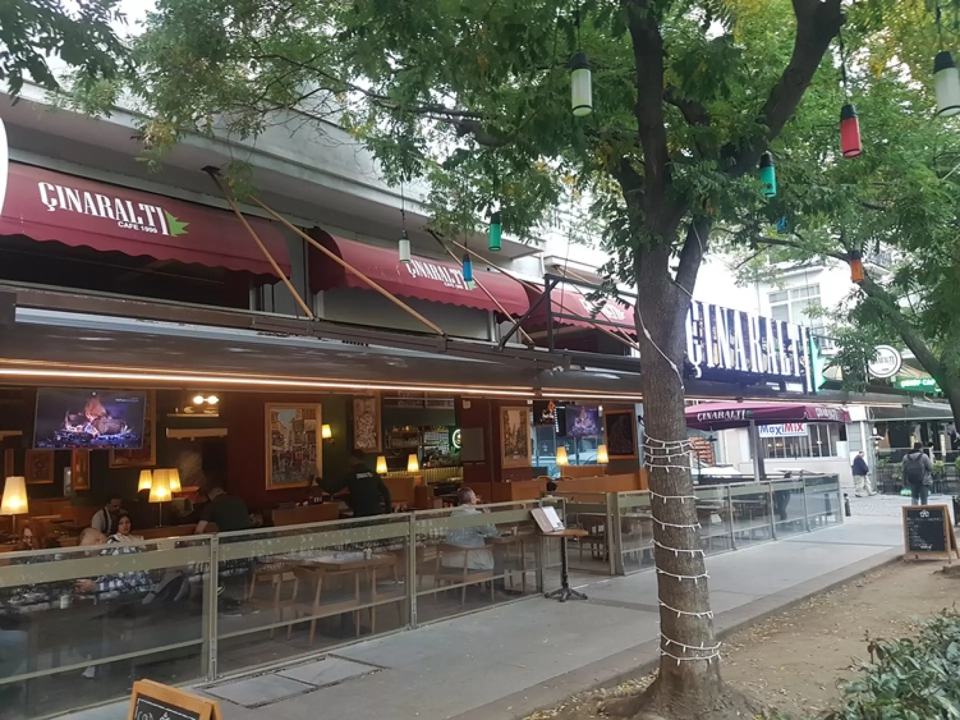Çınaraltı Hookah Cafe, Şişli, İstanbul